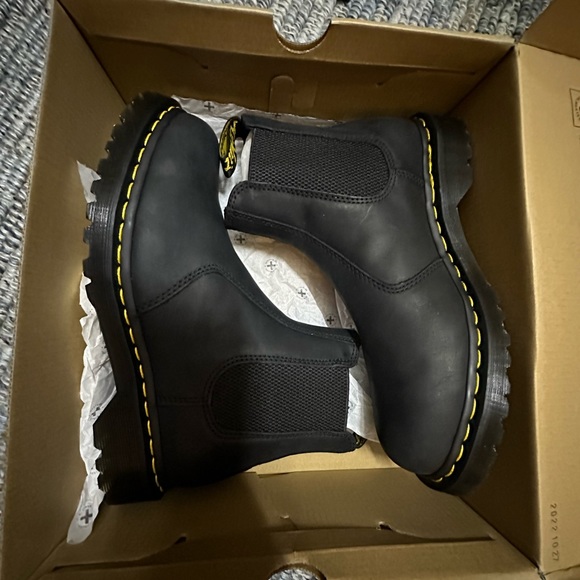 Dr. Martens | Shoes | Dr Martens Mens 2976 Black Waxed Full Grain Leather Chelsea Boots Uk 8 Nib ...